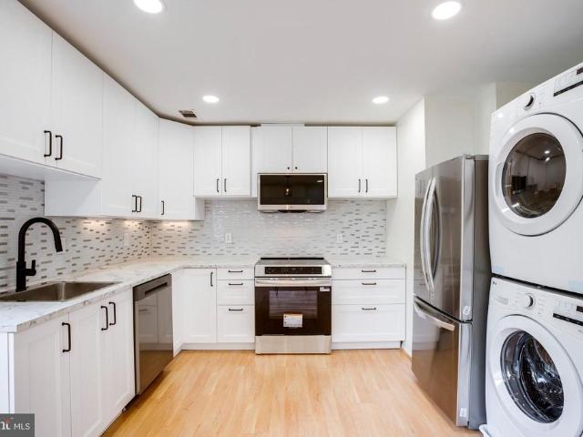 1709 Westwind Way # 10 B