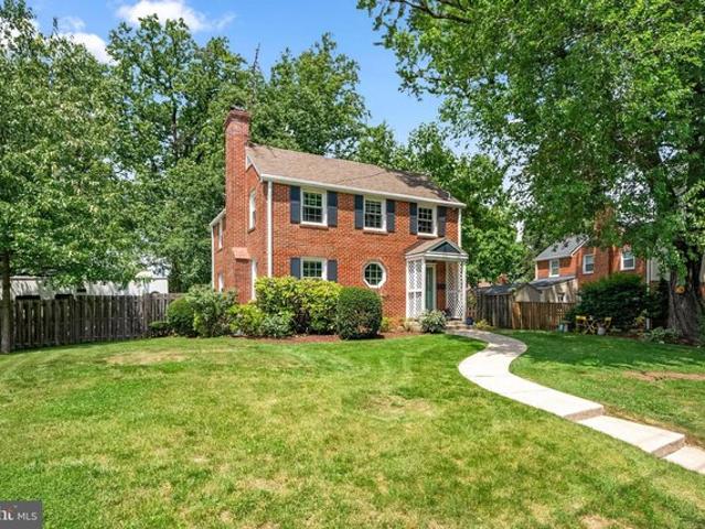 1709 White Oak Dr, Silver Spring, MD 20910