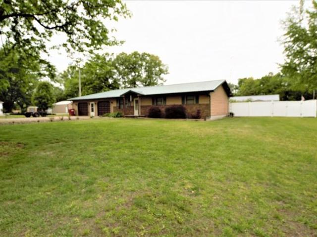 17001 Lowry Ave, Benton, IL 62812