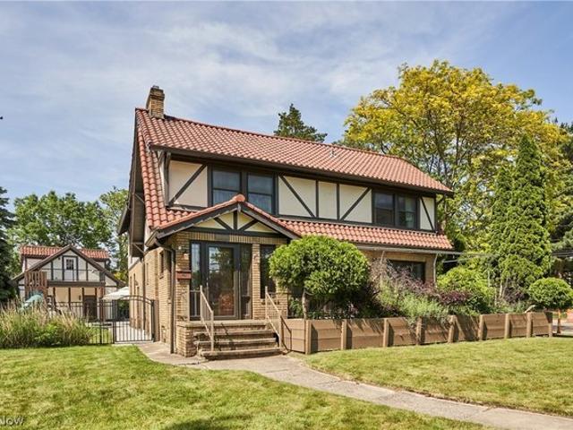 17004 Greenwood Ave, Cleveland, OH 44111