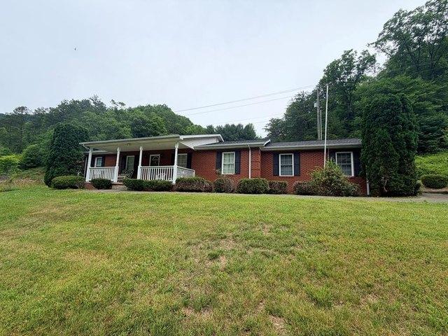 17004 KY Route 979, Beaver, KY 41604