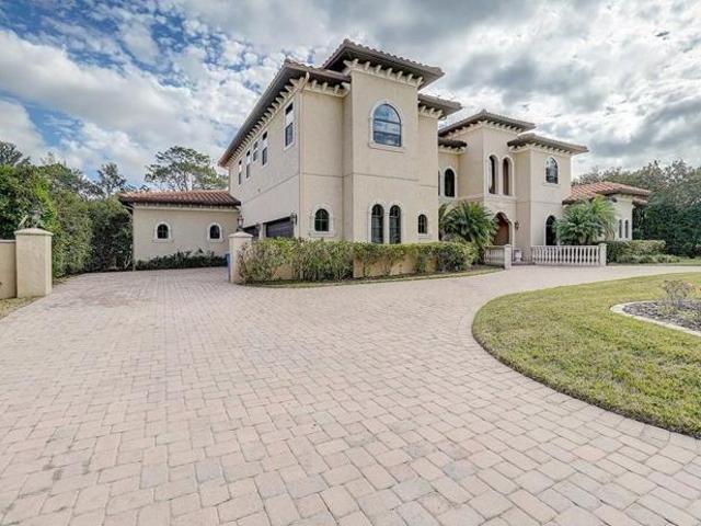 17005 Madres De Avila, Tampa, FL 33613