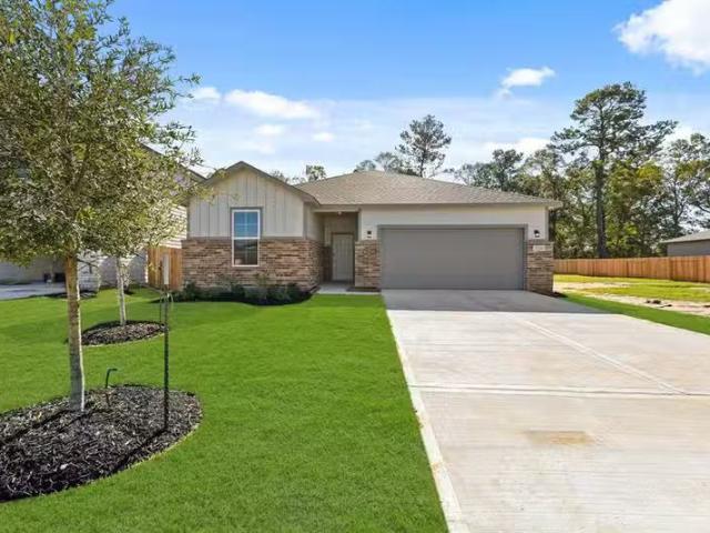 17006 Hazelnut Dr, Conroe, TX 77302