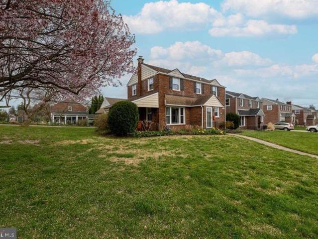 1700 Mt Pleasant Rd, Havertown, PA 19083