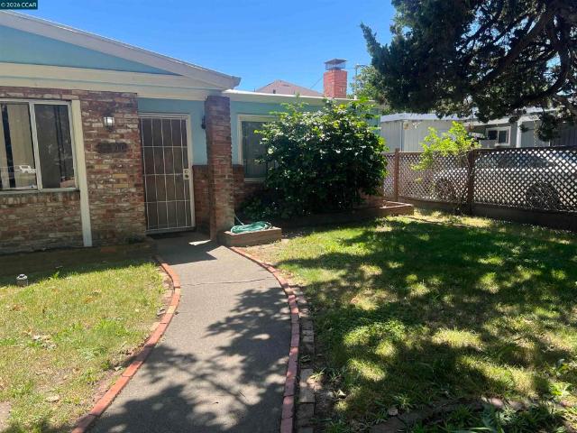 1700 Moraga Dr