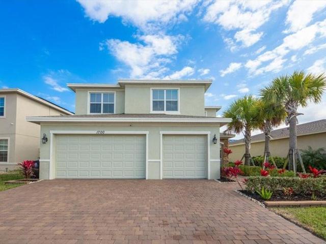 1700 NW Vivanco St, Port Saint Lucie, FL 34986