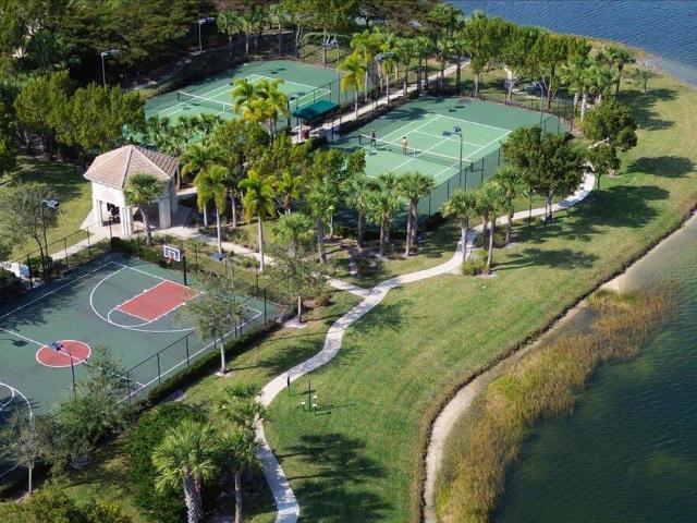 1700 NW Vivanco St, Port St. Lucie, FL 34986 | MLS #R11167