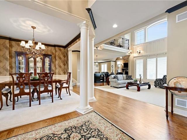 1700 NE Woodland Shores Ln, Lee's Summit, MO