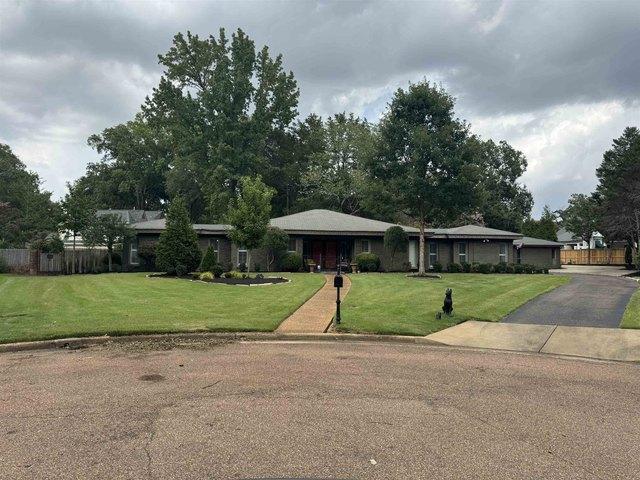 1700 Neshoba Cv, Germantown, TN 38138