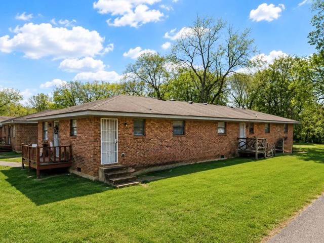 1700 Olive St, 3 beds, 1 full bath