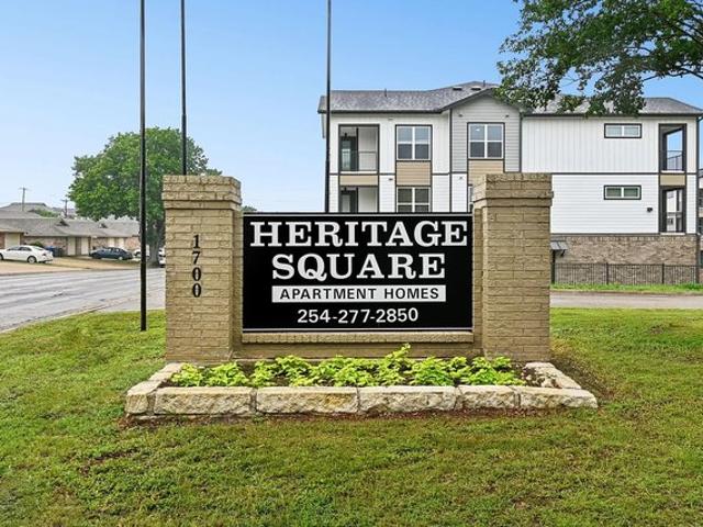 1700 Breezy Dr, Waco, TX 76712