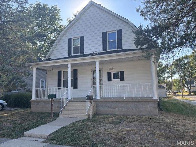 1700 Cypress St, Highland, IL 62249