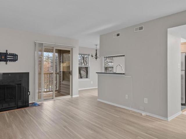 1700 C Ascot Way # C