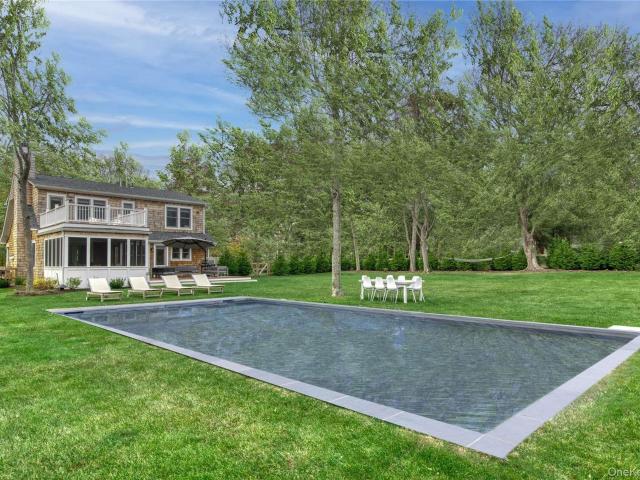 1700 Cedar Drive