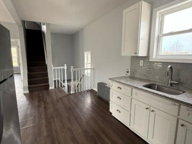 1700 Clinton St # 2