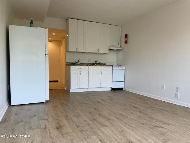 1700 Clinch Ave, Unit 510, Knoxville, TN 37916 | MLS #1338 | Compass