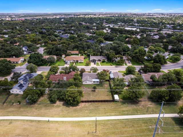 1700 Deep Wood Dr, Round Rock, TX 78681 | MLS #5156