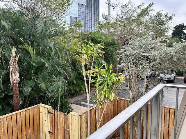 1700 Embassy Dr, Unit 402, West Palm Beach, FL 33401 | MLS #B26053