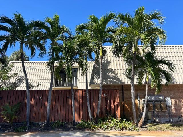 1700 Embassy Dr, Unit 204, West Palm Beach, FL 33401 | MLS #A11987 | Compass