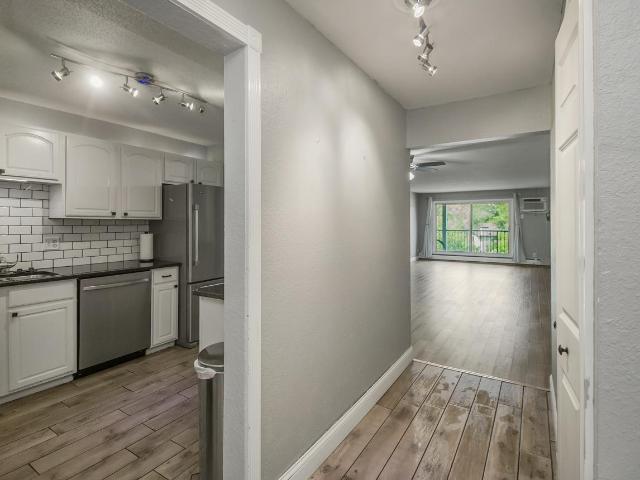 1700 Four Oaks Road # 219