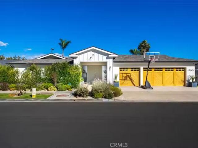 1700 Galaxy Dr, Newport Beach, CA 92660 MLS# NP25068050