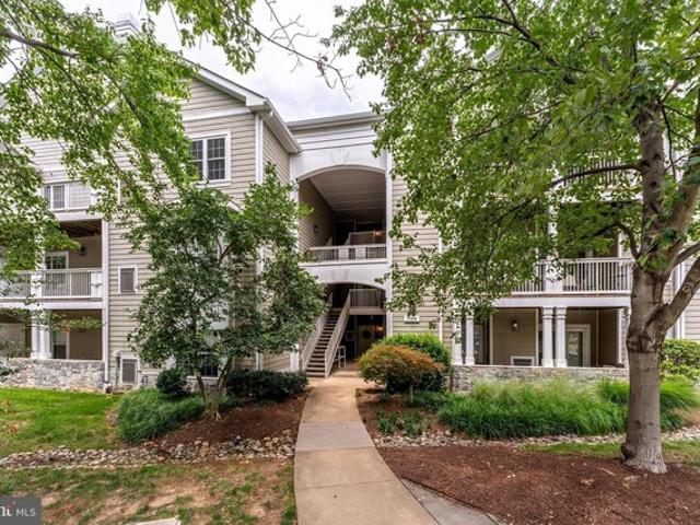 1700 Lake Shore Crest Dr Apt 25, Reston, VA 20190