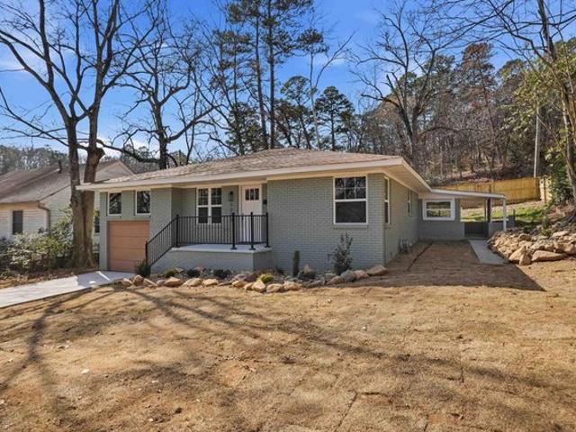 1700 Lilac Cir, Little Rock, AR 72202
