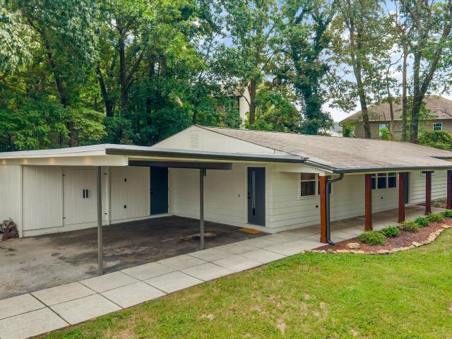1700 Lockwood Drive