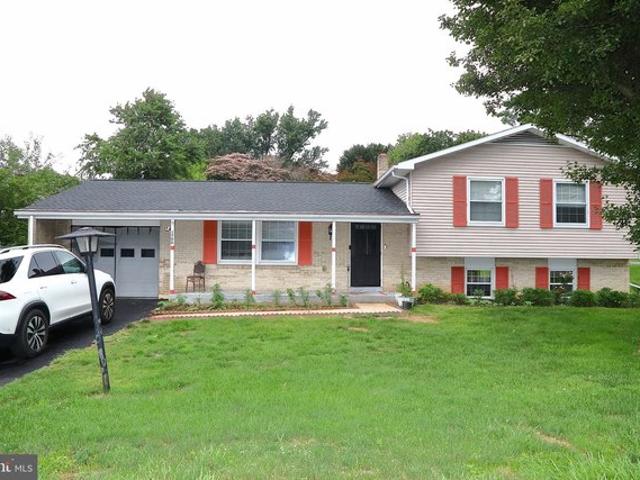 1700 Stone Mill Rd, Lancaster, PA 17603