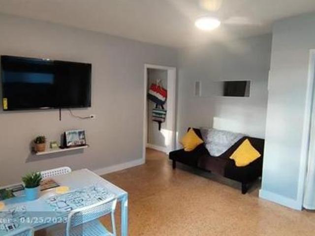 1700 S Surf Rd #5, Hollywood, FL 33019