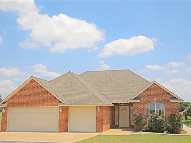 1700 Sandpiper Dr, Blanchard, OK 73010
