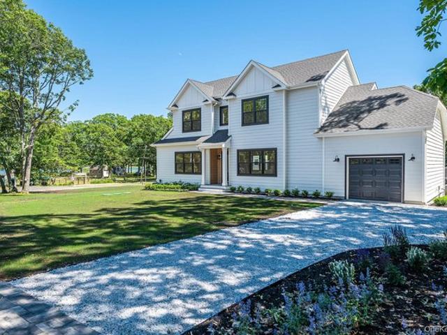 1700 Smith Dr S, Southold, NY 11971