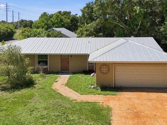 1700 Spoonbill Dr, Nokomis, FL 34275