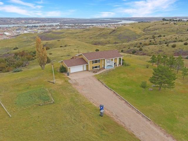 1700 Verendrye Dr, Fort Pierre, SD 57532