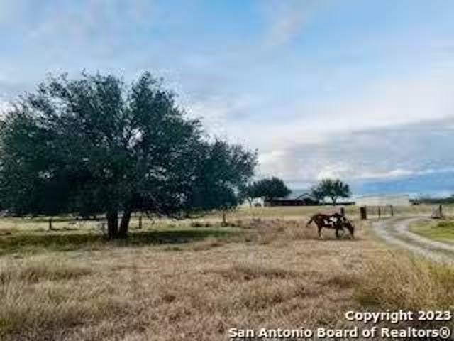 1700 W Fm 140, Jourdanton, TX 78026