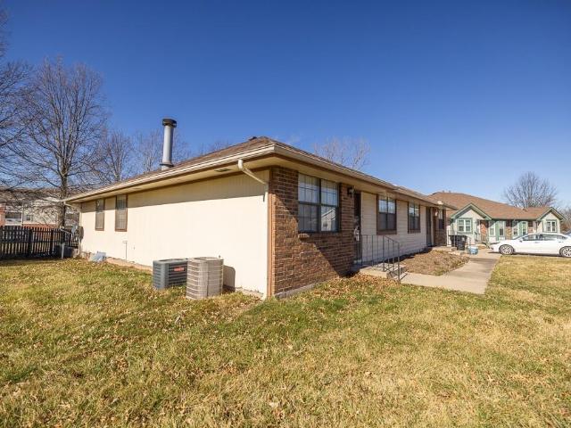 1700 & 1702 S Swope Drive