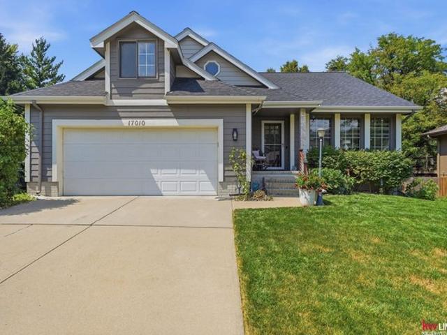 17010 Holmes Cir, Omaha, NE 68135