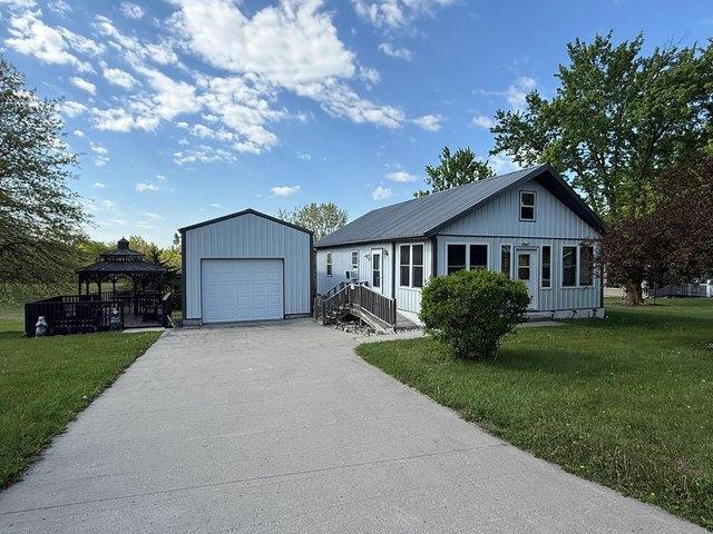 17010 Spring Beauty Dr, Unionville, MO 63565