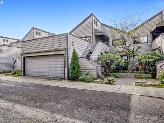17011 SW Versailles Ln, Portland, OR 97224