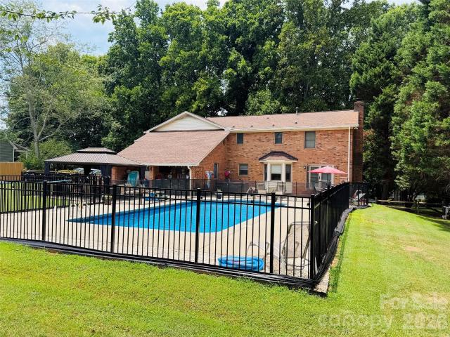 17016 Knoxwood Drive