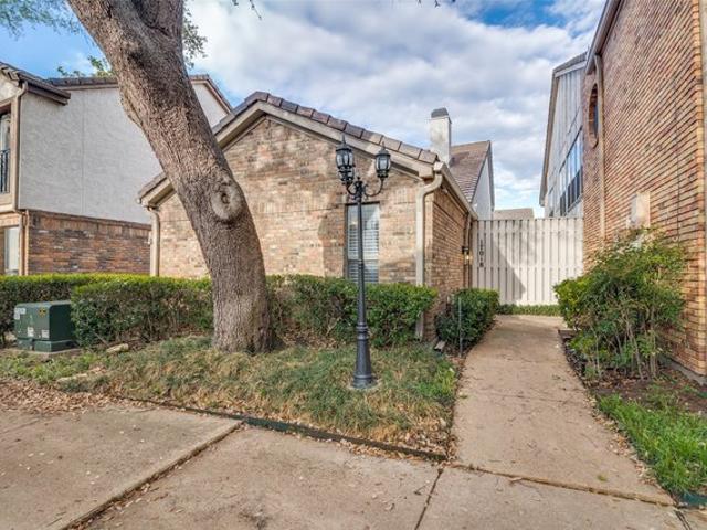 17018 Planters Row, Addison, TX 75001