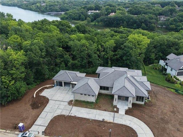 17019 Wallace Way, Loch Lloyd, MO 64012