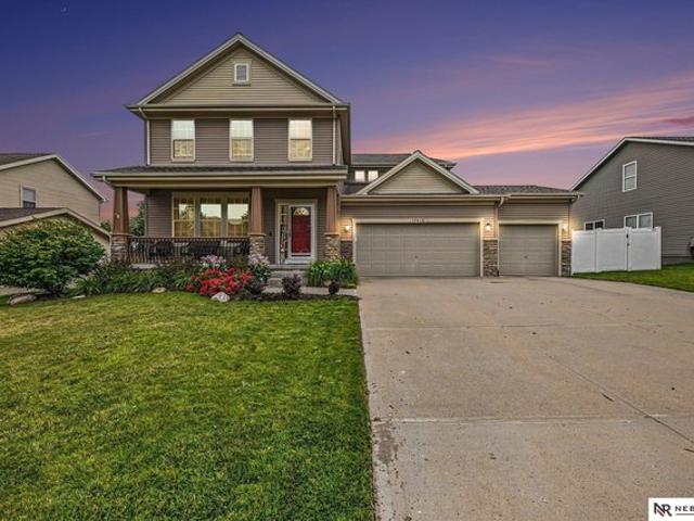 17019 Chandler St, Omaha, NE 68136