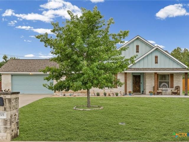 1701 Meadow Ln, Lockhart, TX 78644