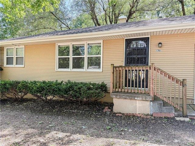1701 N Kiger Rd, Independence, MO 64050