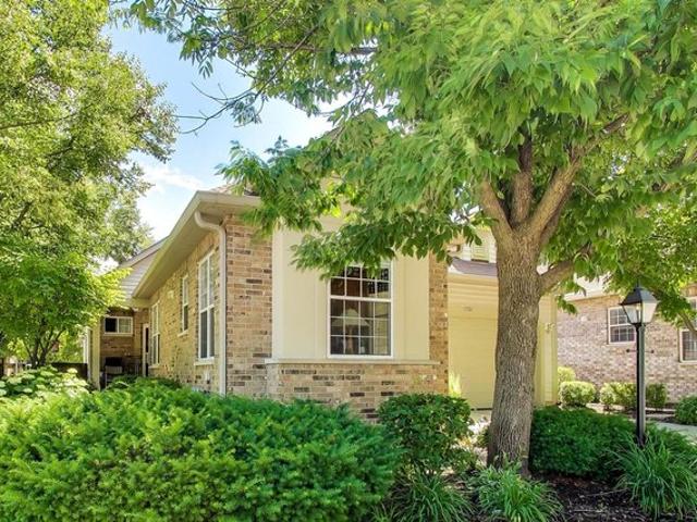 1701 Astor Ave, Oakbrook Terrace, IL 60181