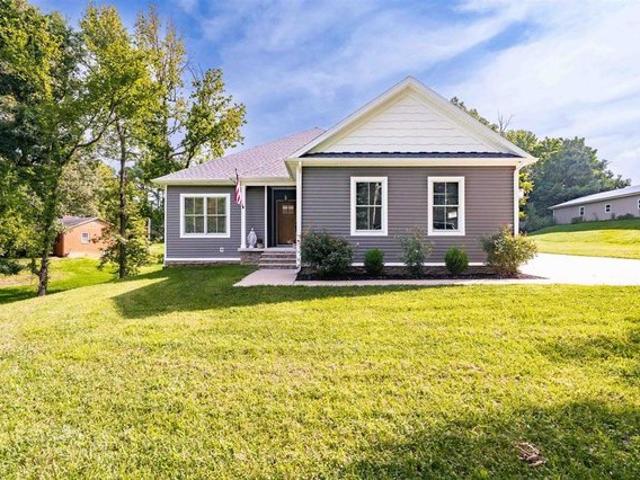 1701 Burton Rd, Utica, KY 42376