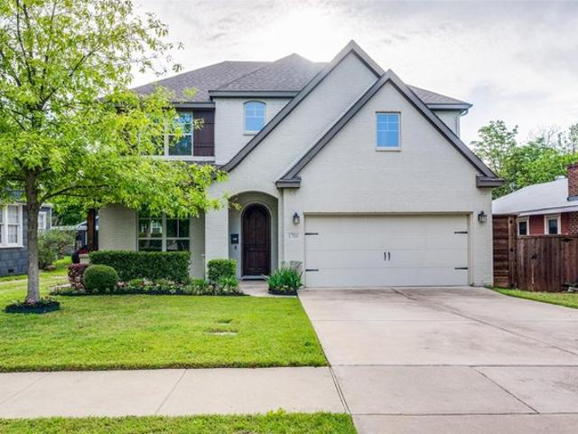 1701 Belle Pl, Fort Worth, TX 76107