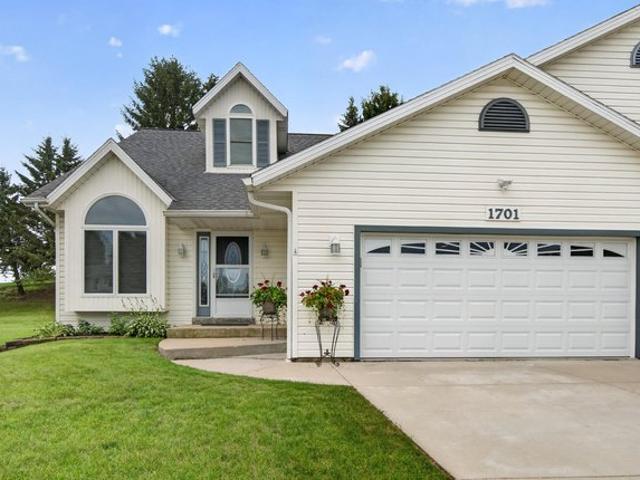 1701 Carrie Ln, West Bend, WI 53095