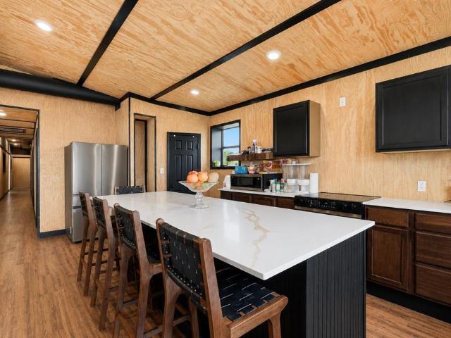 1701 County Road 466